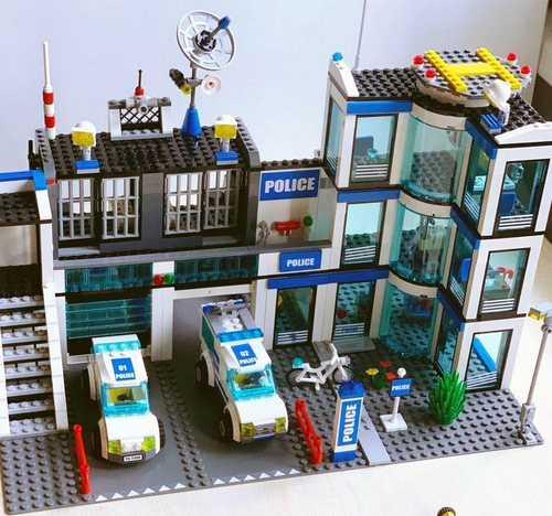 Lego city 7498 полицейский участок полный