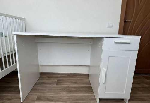 Письменный стол IKEA Brimnes