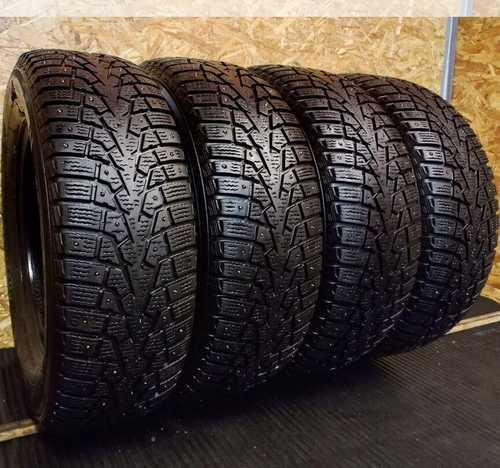 Maxxis ArcticTrekker NP3 215/65 R16 102T