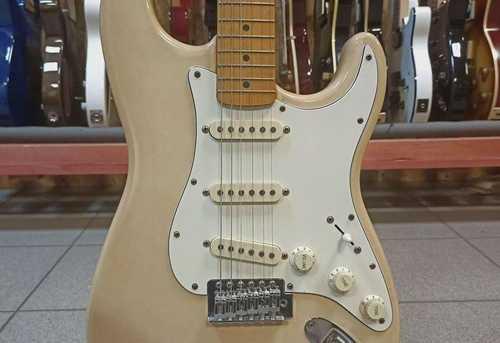 Электрогитара Fender Stratocaster Standard SSS Vin