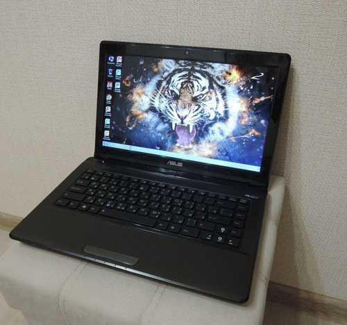 Ноутбук 14" Asus на Core i3