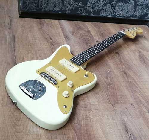 Fender Jazzmaster J Mascis Custom Vintage White