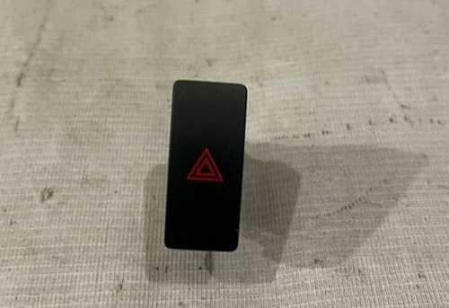 Кнопка аварийной сигнализации Mazda Cx5