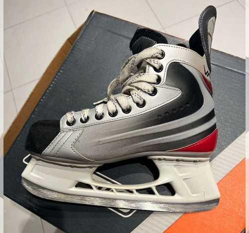 Хоккейные коньки bauer Vapor Pro размер 38,5