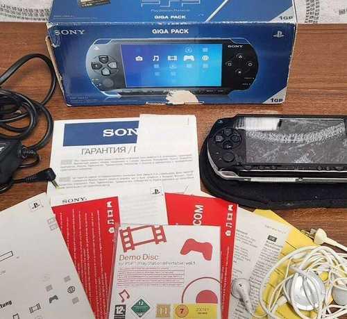 Sony PSP 1004 (Fat), Giga pack, полный комплект