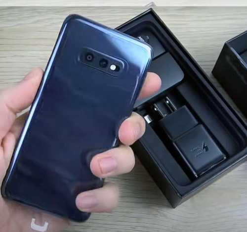 Samsung Galaxy S10e, 8/128 ГБ
