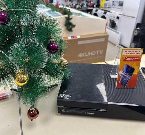 Игровая приставка Microsoft Xbox One 500 гб HDD