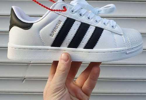 Кроссовки Adidas Superstar