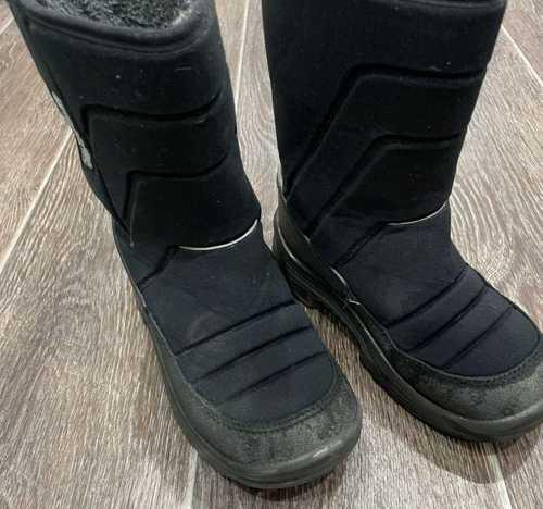 Продам детские зимние сапоги kuoma