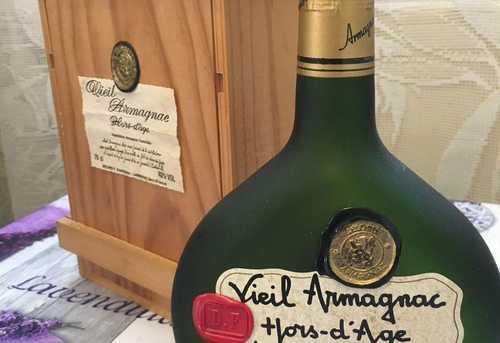 Armagnac Бутылка пустая в деревянном пенале