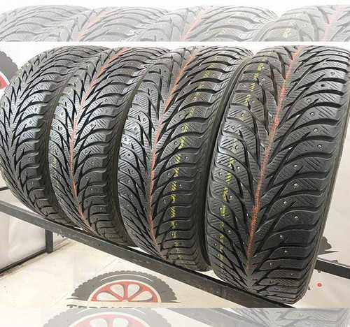 Yokohama Ice Guard Stud IG55 215/55 R17 93L