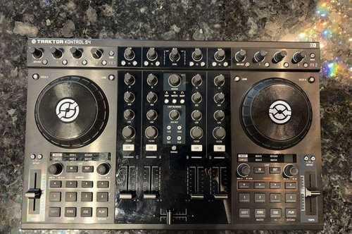 Dj контролер Traktor Kontrol S4, сумка UDG