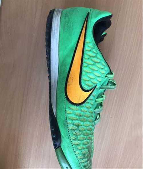 Сороконожки nike magista