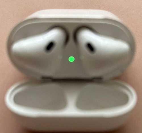 Беспроводные наушники apple airpods 1