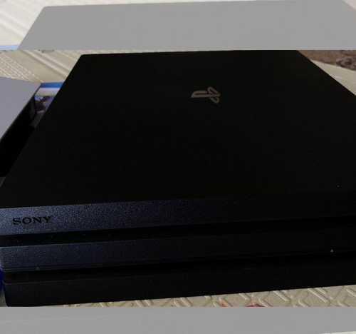 Sony playstation 4 pro 1tb