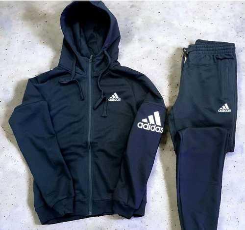 Спортивные костюмы Adidas