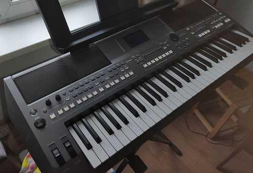 Синтезатор Yamaha psr-s670