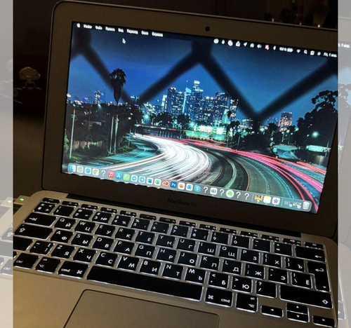 MacBook Air 11 (2014), 500 ГБ, Core i7, 1.7 ГГц, RAM 8 ГБ, Intel HD Graphics 5000