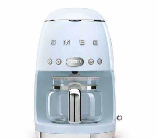 Капельная кофеварка Smeg DCF02, пастельный голубой