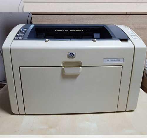 Продам принтер HP LaserJet P1022