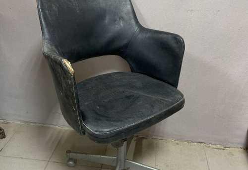 Кресло на колесиках советское под рестав