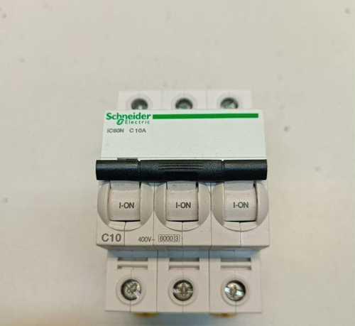 Schneider Electric A9F79310
