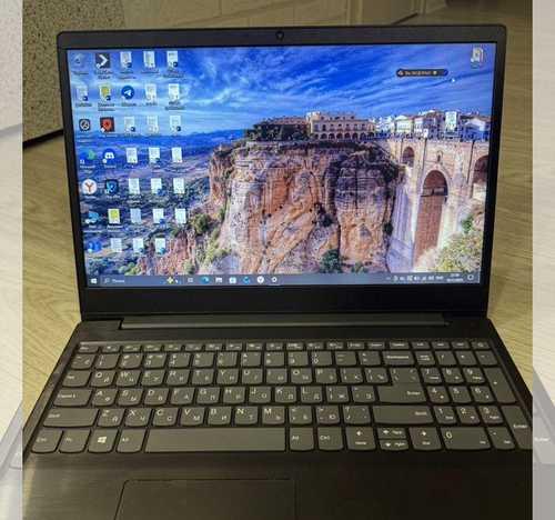 Lenovo IdeaPad s145-15IWL i5-826U 8 гб