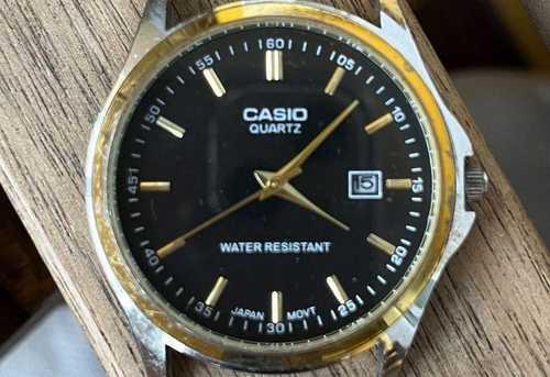 Часы Casio Quartz на запчасти