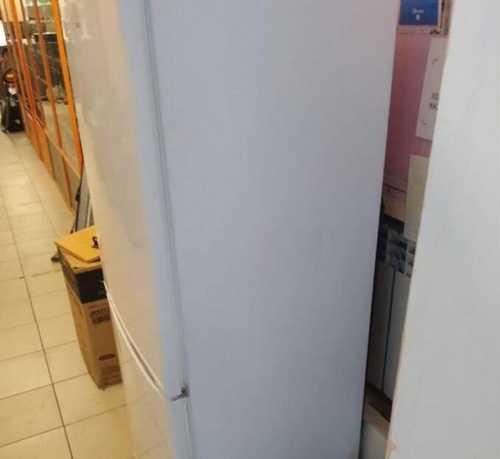 Холодильник Indesit SB167.027 ) Д)