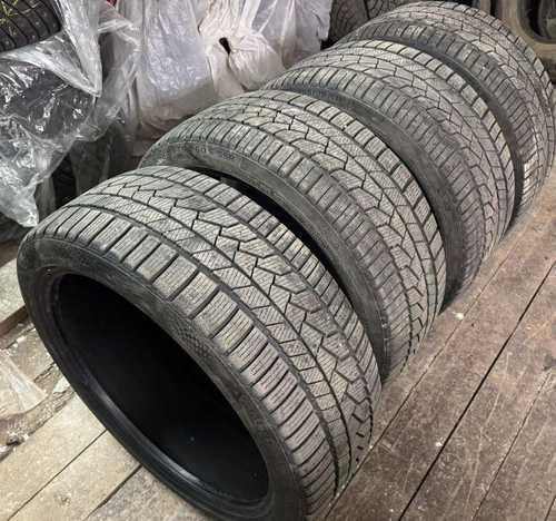 Continental WinterContact TS 860S SSR 225/40 R19 и 255/35 R19