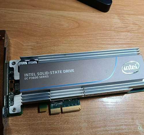 Intel SSD DC P3605 Series 1.6Tb