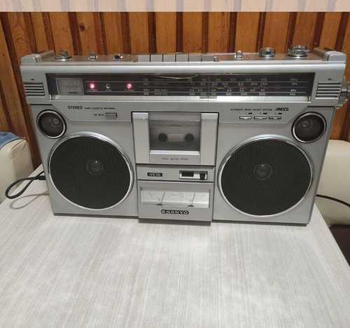 Магнитола sanyo M4550K