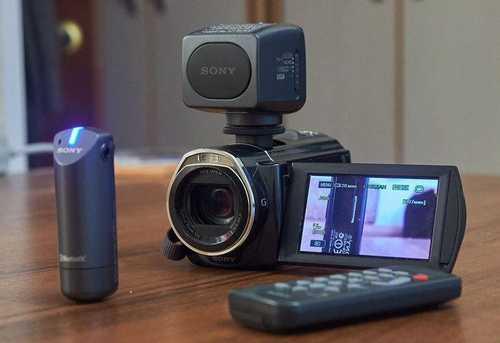 Видеокамера Sony HDR-CX 520e с микрофоном