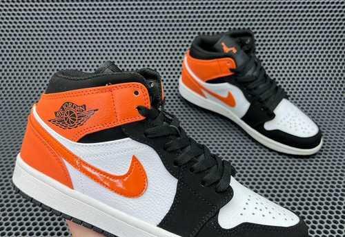 Кроссовки Nike Air Jordan 1 Mid Shattered Backboar