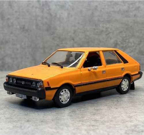 Коллекционная модель FSO Polonez 1978 1:43