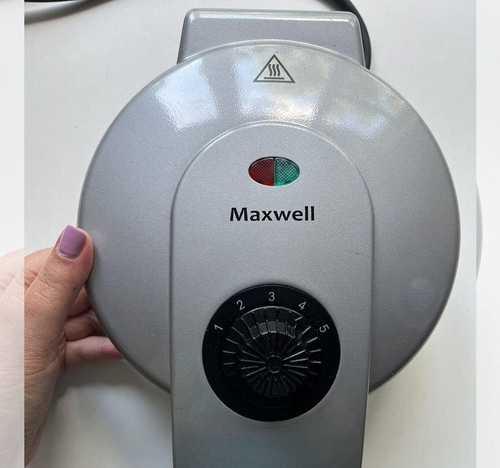 Вафельница Maxwell