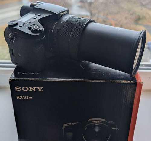 Sony RX10 M4