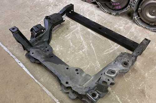 Передний подрамник 4WD Infiniti M37 M37x Q70 Y51