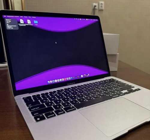 Macbook Air m1 8/256 серебристый