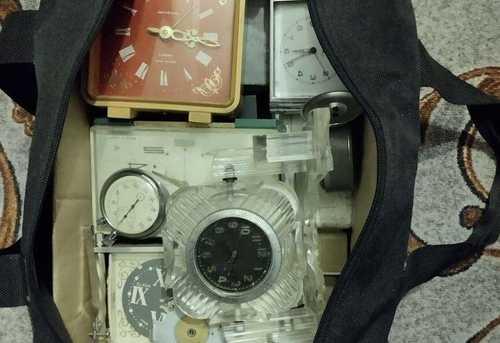 Старинные часы, механизмы от наручных часов