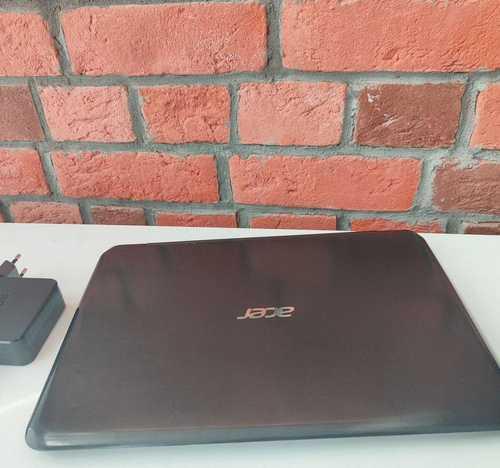 Ультрабук Acer 13'3" i7 4гб sdd 256