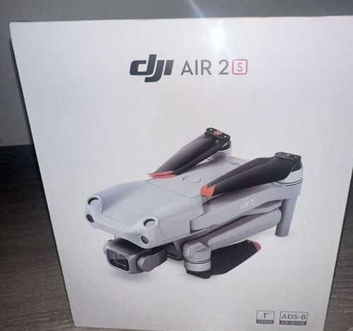 Квадрокоптер DJI AIR 2S