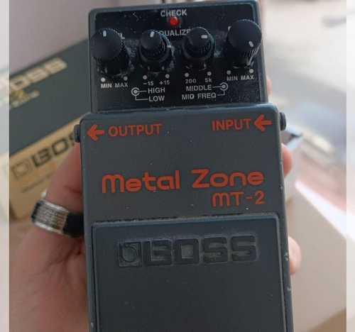 Гитарная педаль Metalzone MT-2