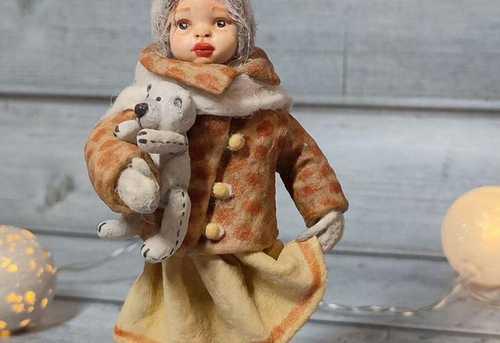 Ватная ёлочная игрушка девочка с мишкой