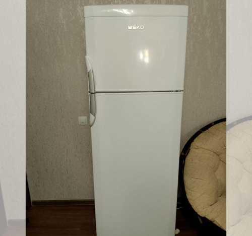 Холодильник бу Beko DSK 33000