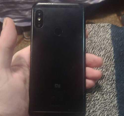 Xiaomi Mi A2 Lite Android One, 4/64 ГБ