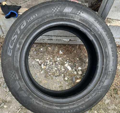 Kumho Ecsta HS51 215/60 R16