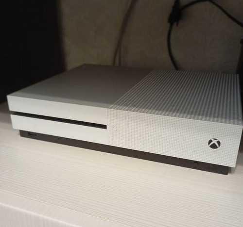 Xbox One s