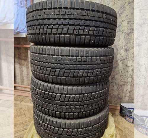 Dunlop SP Winter Ice 01 215/55 R16 95T