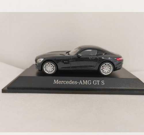 Mercedes AMG 1:43